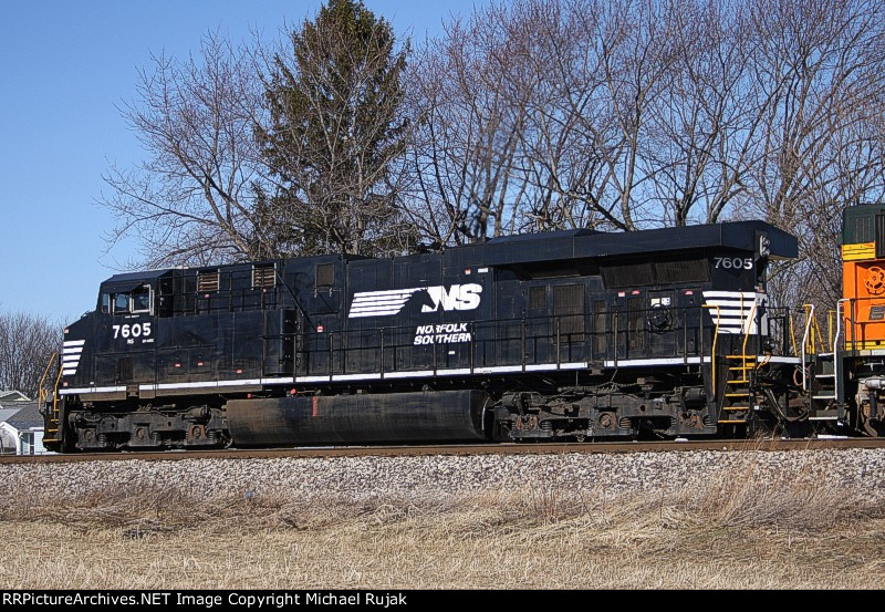 NS 7605